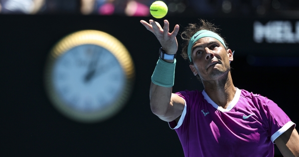 Rolling on: Rafa stays on the right track | AO