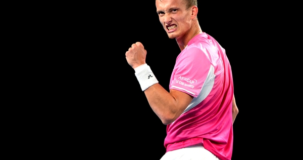 Lehecka leading the charge of Czech men | AO