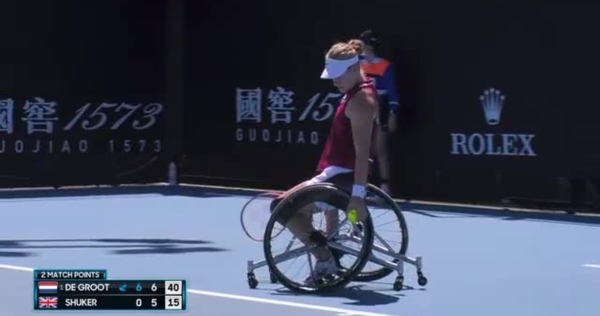 Diede De Groot v Lucy Shuker | AO